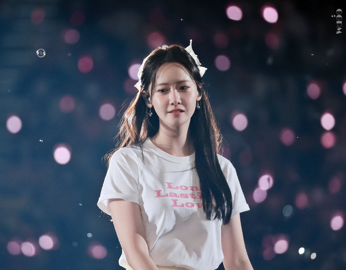 หนมเทียน on Twitter: "RT @sowish_: ยุนอาท่ามกลางทะเลสีชมพูที่เขาคิดถึง เปล่งประกายมาก ๆ เลย 🌷"