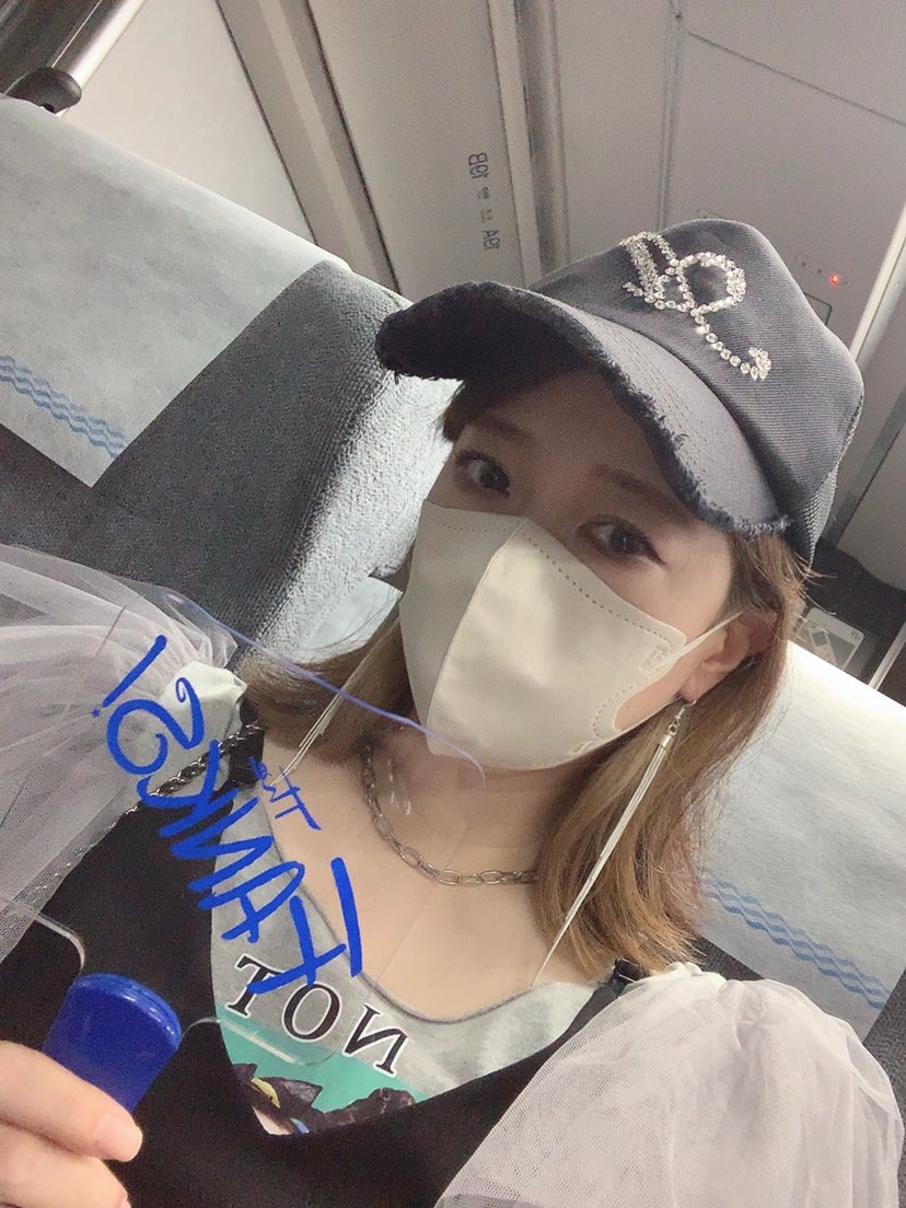 Achan ☆ on Twitter: "昨日の汗だく熱中症💦教訓その2 電車が激混みだったので 遠征組のようにグリーン車で旅気分💕 駅からはタクシーにしよう🚕 #TMNETWORK # ...