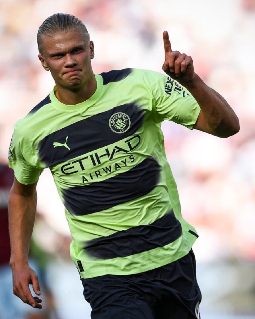 EPL World on Twitter: "هل ايرلينغ هالاند إنسان طبيعي؟ https://t.co/NdYcy7pzeL" / Twitter