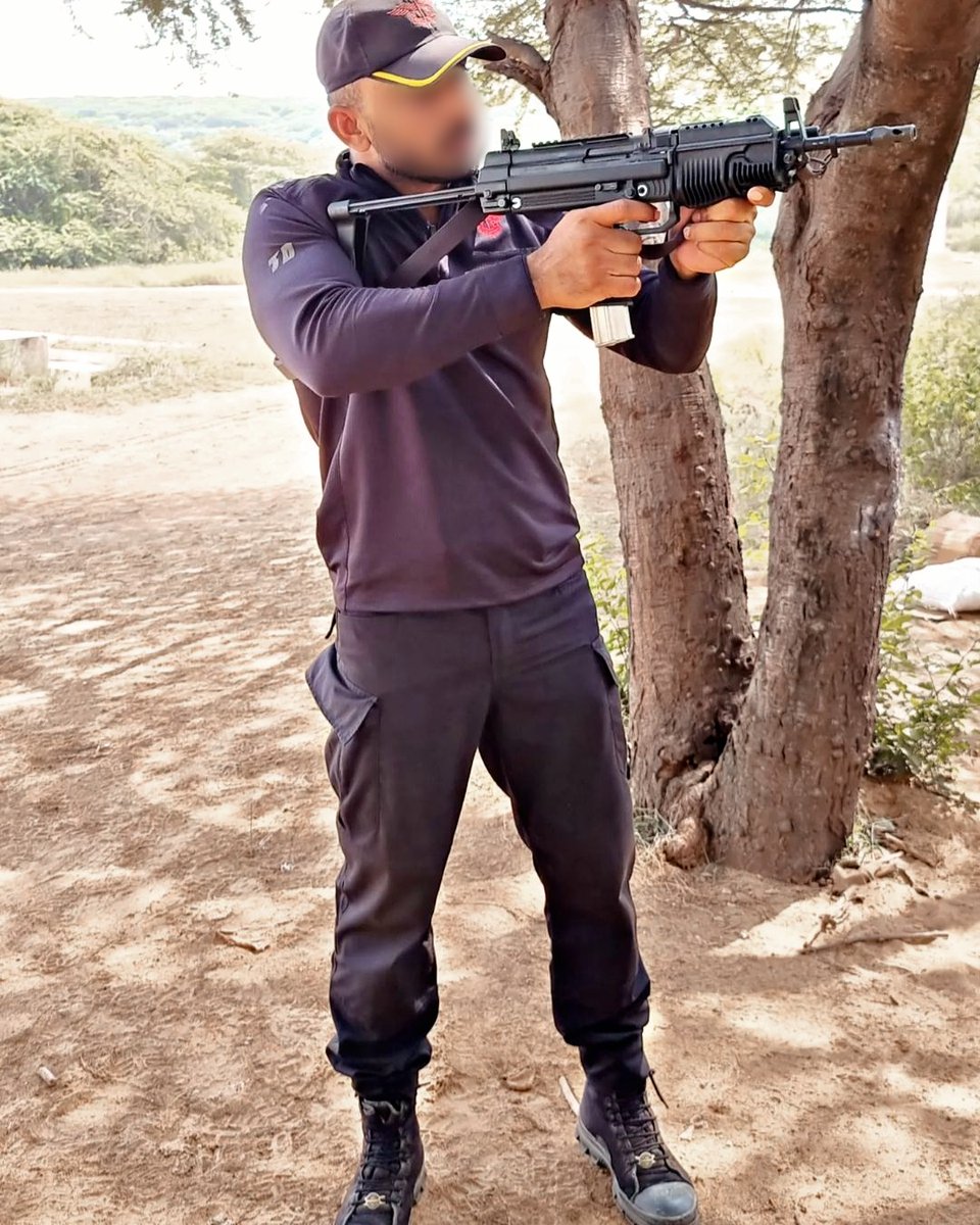 KiloMike2🇮🇳 on Twitter: "NSG's SCG commando w/ 5.56×30mm JVPC"