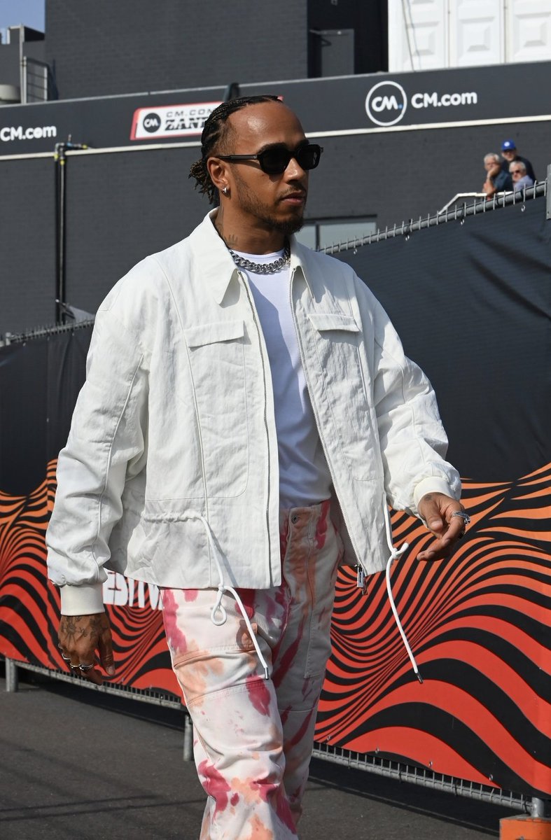 Sir Lewis Hamilton Updates on Twitter: Sir Lewis Hamilton Updates on Twitter: