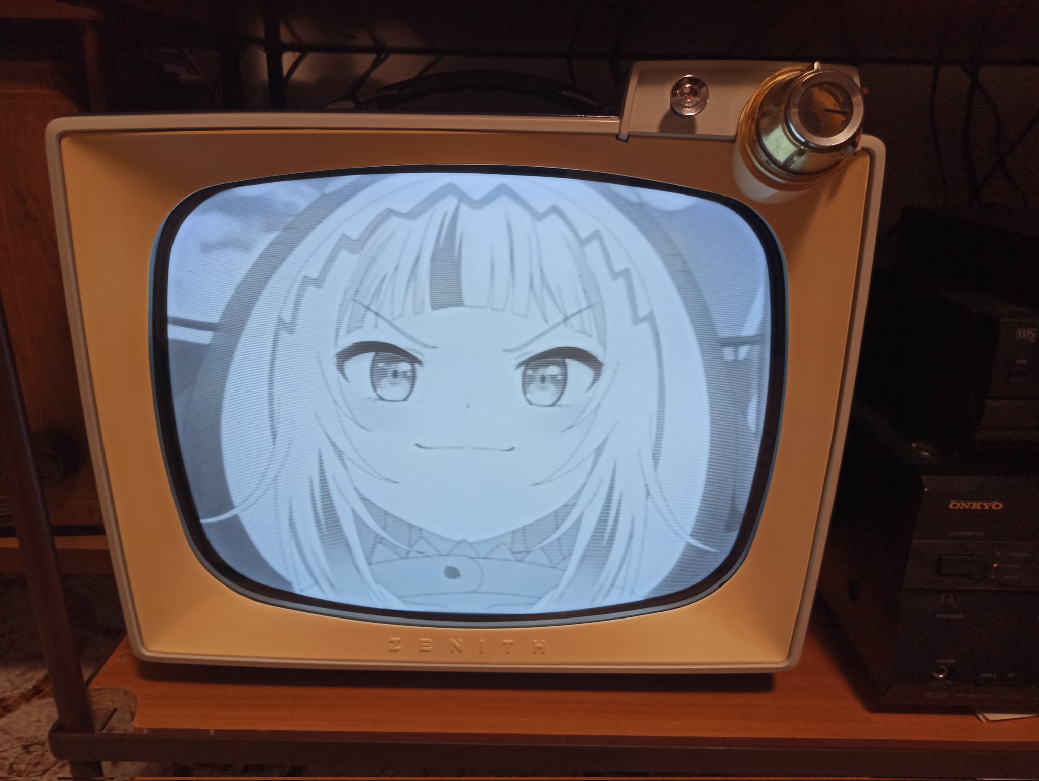 I put waifus on a vintage TV on Twitter: "Zenith B1716C - 1958 @gawrgura - Hololive https://t.co ...