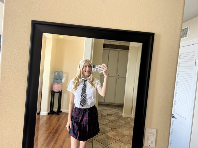 TW Pornstars - Replace Your Lonely With Lovely. Pictures and videos ...