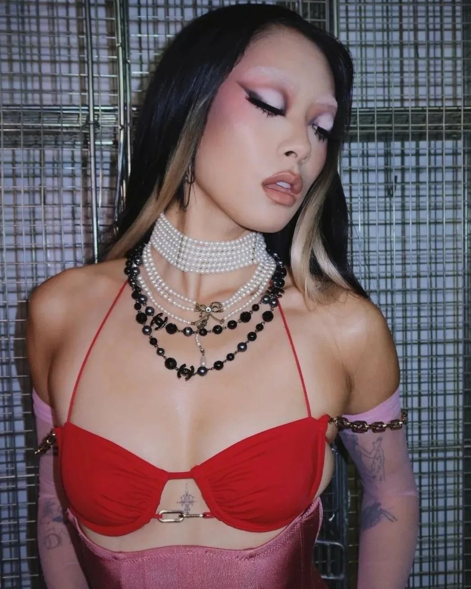 Rina Sawayama Updates On Twitter Rina Sawayama At Hold The Girl