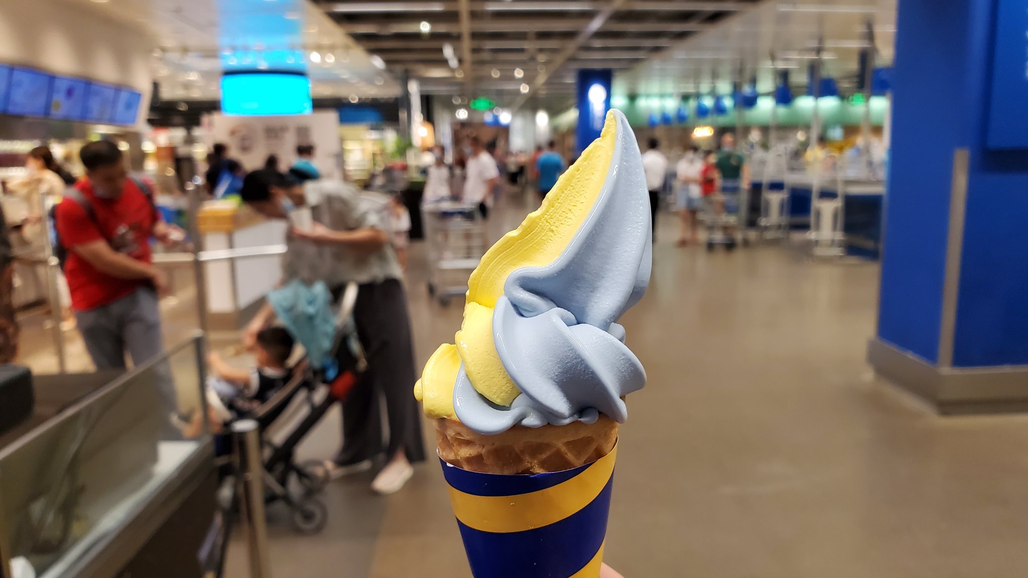 Shenzhen Pages on Twitter: "We finally tried #IKEA's banana and blueberry ice cream in #Shenzhen ...