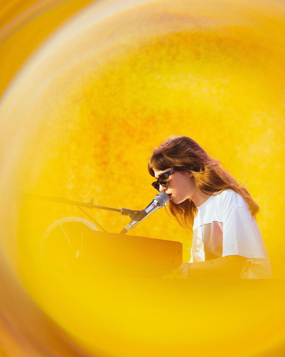 Clairo Brasil on Twitter: "Clairo @ Primavera Sound, LA! 💛"