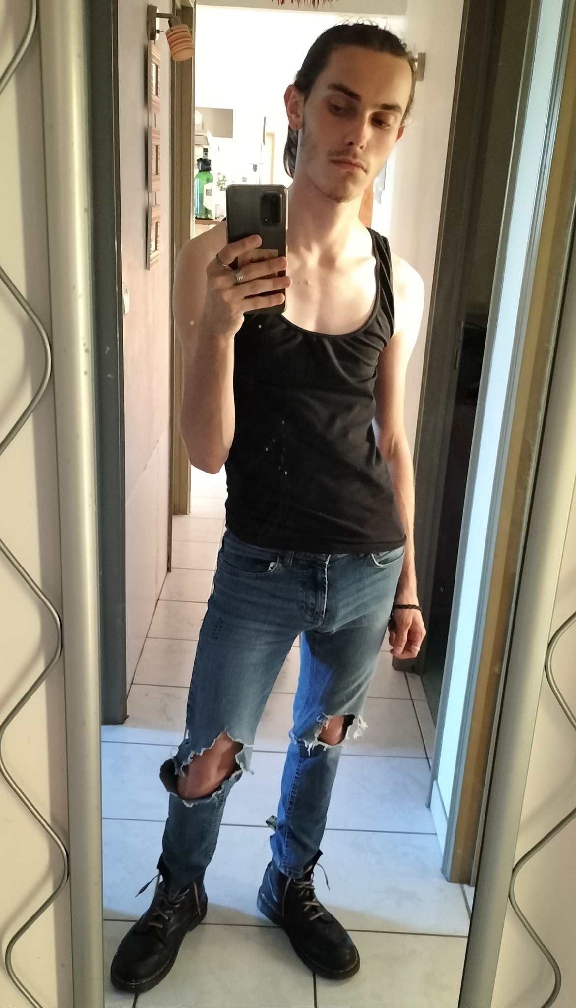 Doctor John Smith on Twitter: "Home 🏠 https://t.co/4nAIAJLYY6" / Twitter