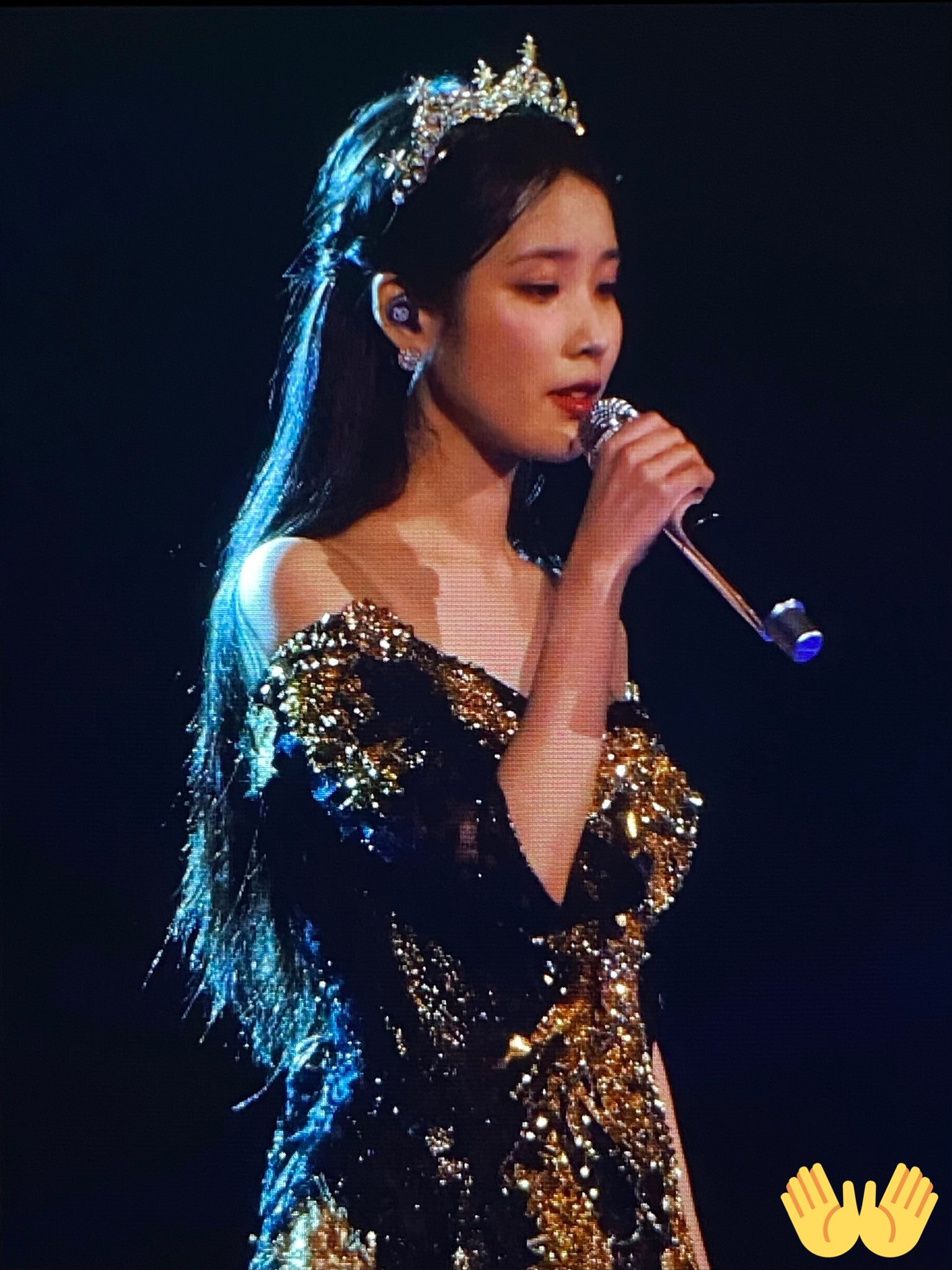 𝑩𝒍𝒖𝒆𝒘𝒊𝒏𝒈 (@iu_bluewing) / Twitter