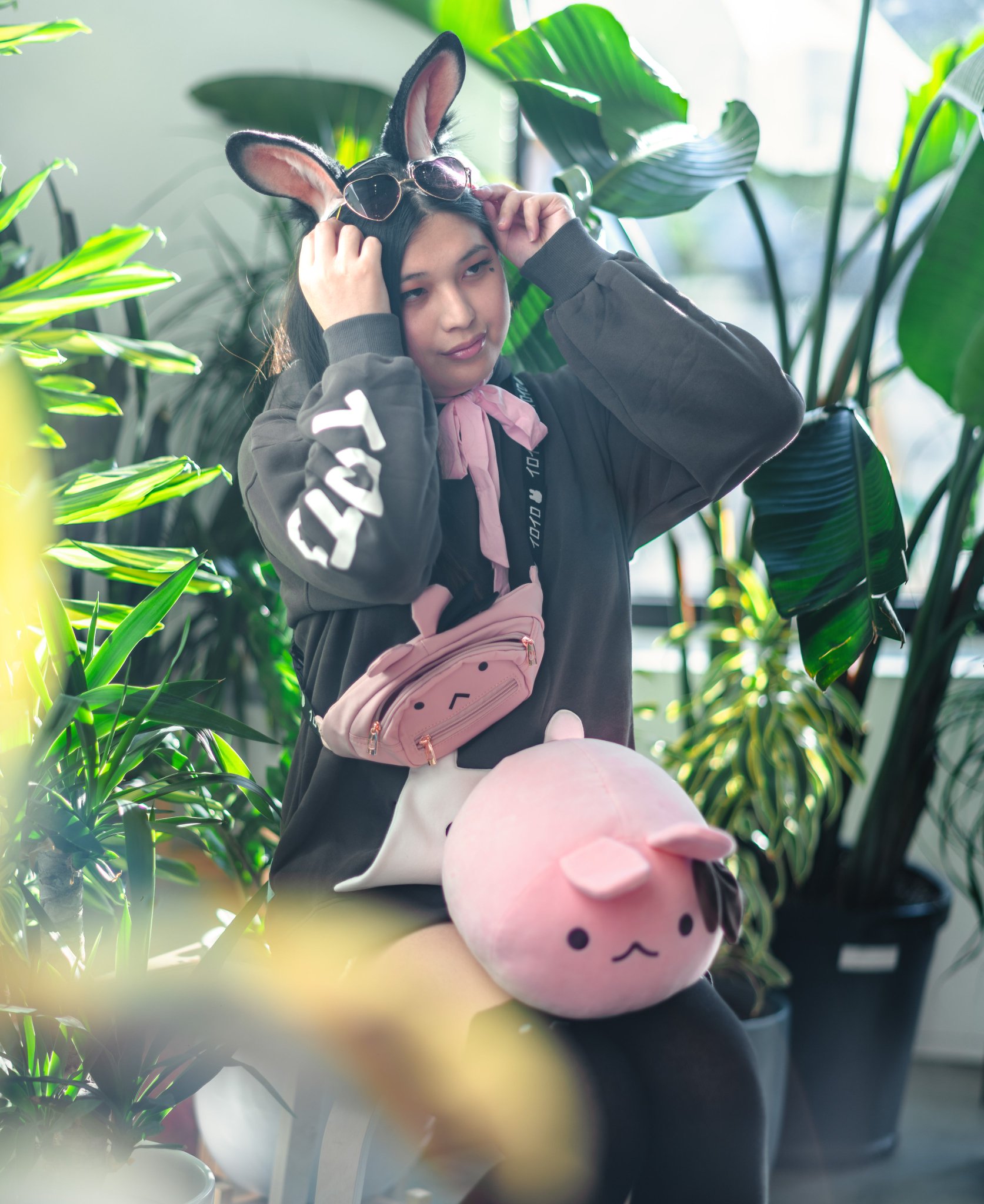 Chiro🐟 @ Twitchcon Artist Alley on Twitter: "sweater season is coming :3c the bun hoodies are ...