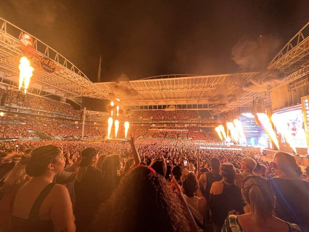 Lady Gaga Now 🧠 On Twitter “miami I Would Like To Celebrate With You