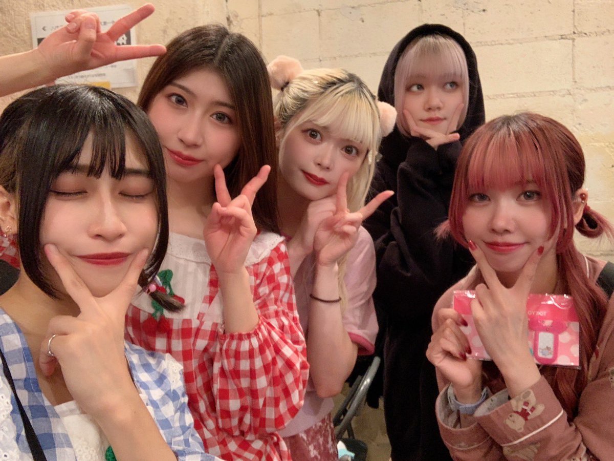 モイメメ。公式 on Twitter: "朝活有難う御座いました☀️ 夜は衣装です🔻 9/18(日) ② 『BREAK THROUGH vol.3』 ＠ 新宿サイエンス 🎫http ...