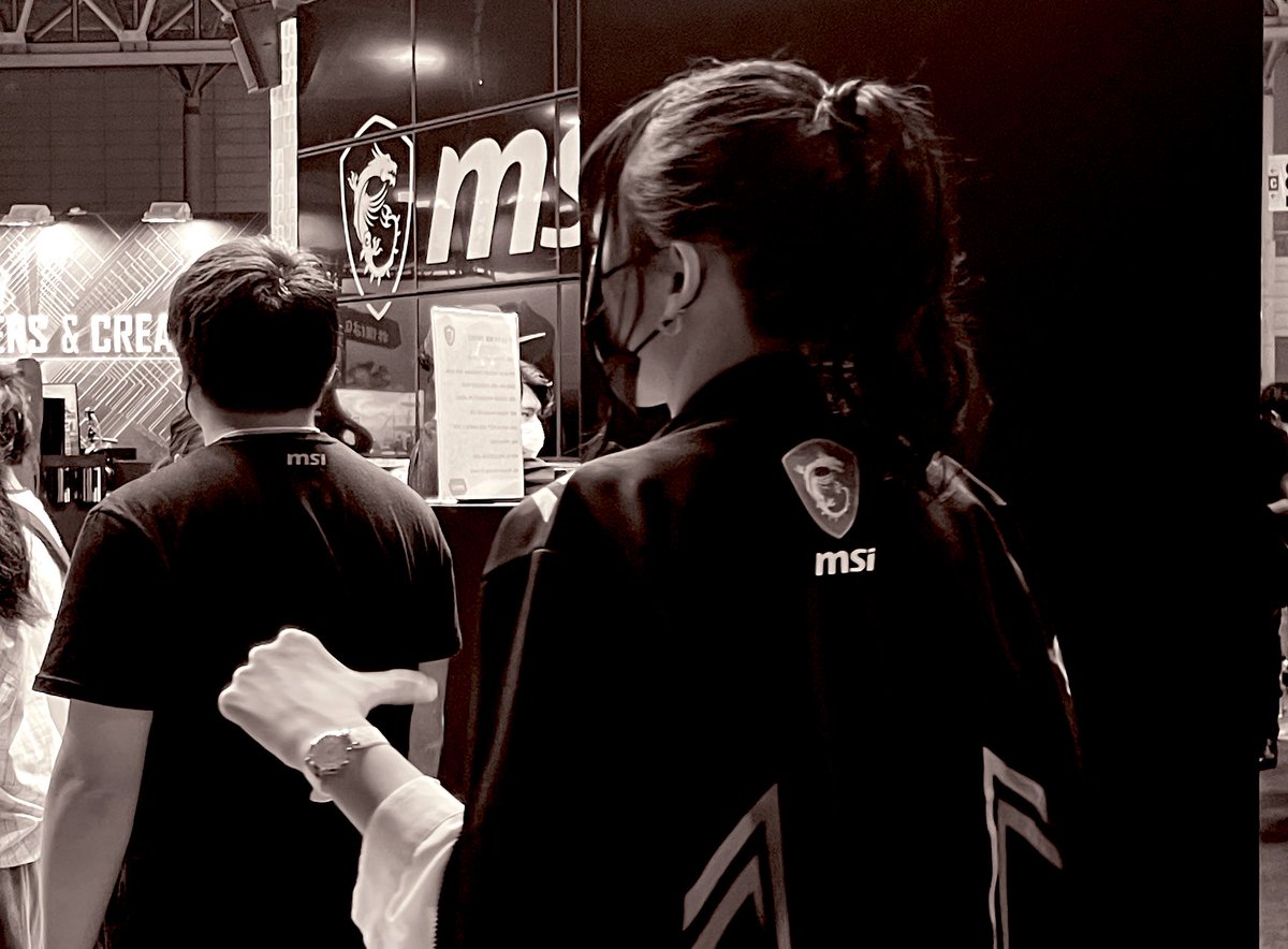 カピさん Kapi Lab. on Twitter: "ステージで戦う女の後ろ姿 題名「私に任せろ」 #TGS2022 #MSI"