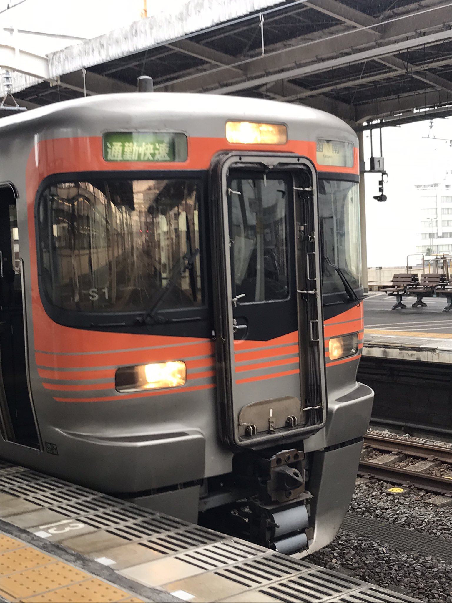 ビリーヴ♪ on Twitter: "313系8000番台のS1が静岡到着後回送にするため幕回していたら通勤快速，ワンマンを見ることができました😆8000番台にワンマンの幕があったのは知りませ ...