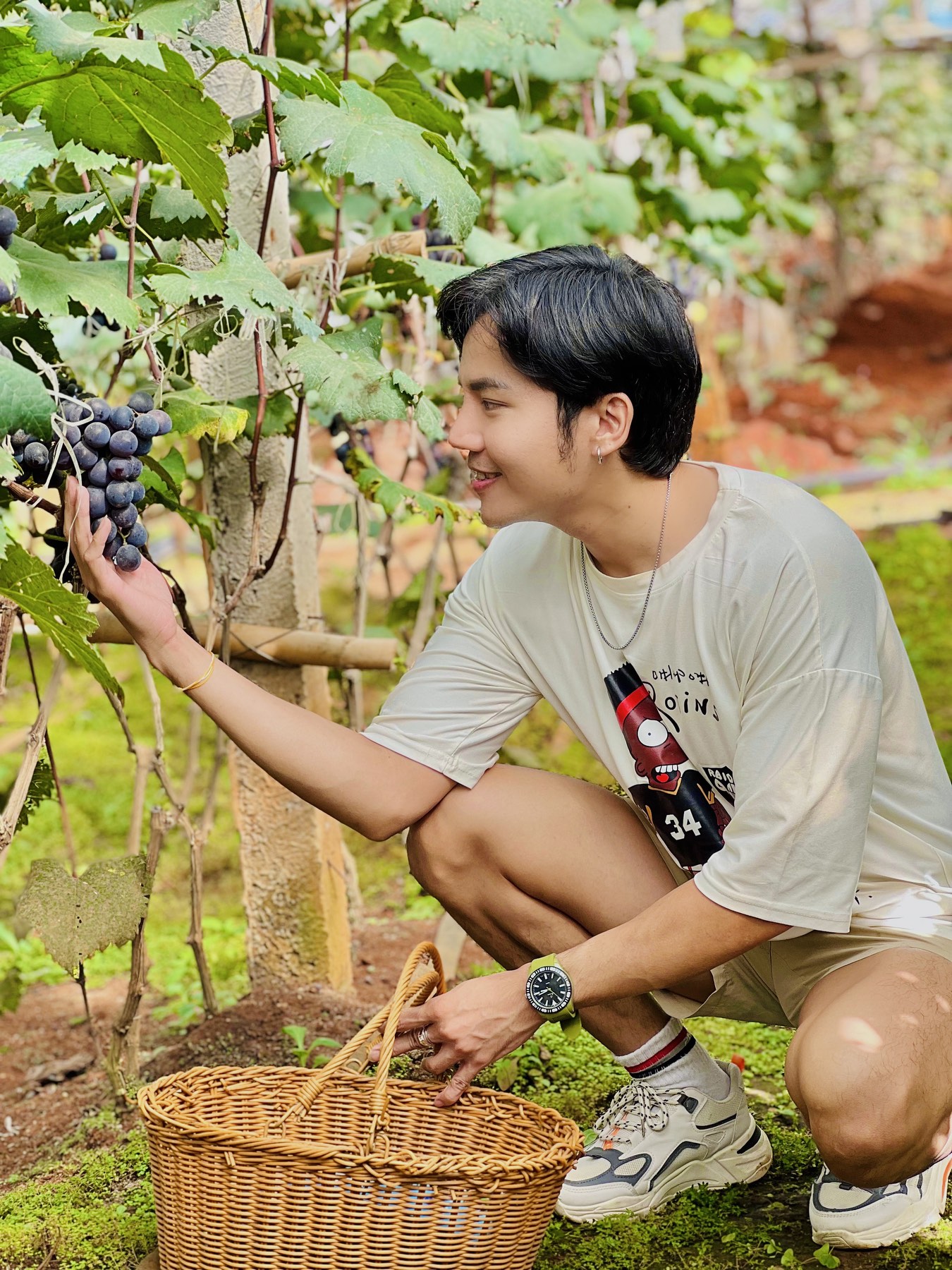 YAN YAN on Twitter: "စပျစ်သီး ကို စားမလား ???? https://t.co/iPiYqQFS46" / Twitter