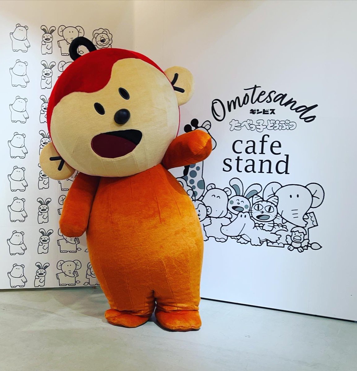 「Shigoto Neko, a sweaty worker cat, appears in a new poster t」Mondo ...