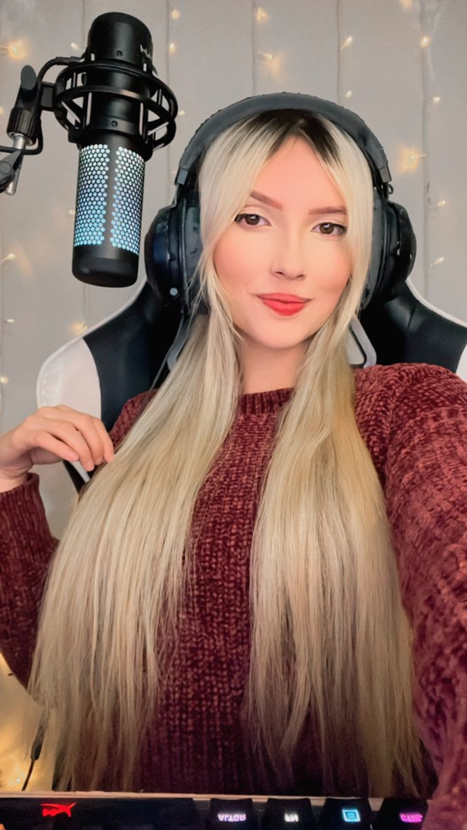 ISA SUDATI • O PLANO 🇧🇷 on Twitter: "A loira tá ON! Bora de cszinhuuuu 💜 http://twitch.tv ...