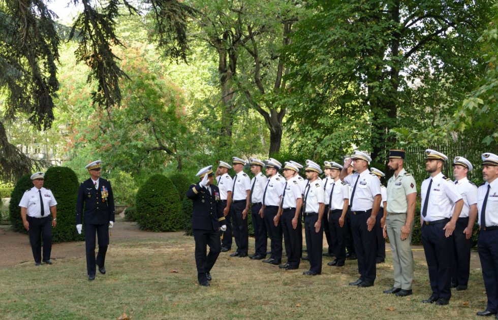 Armée de l'Air et de l'Espace on Twitter: "La passation de commandement de la Formation ...