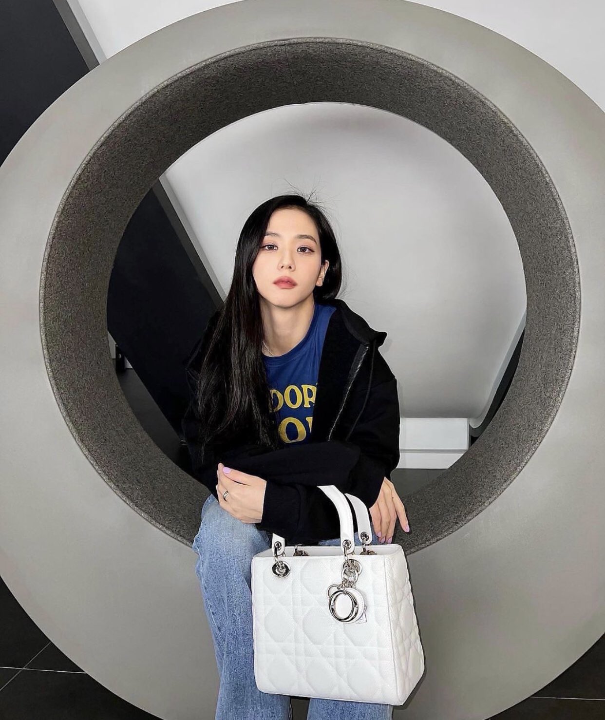 露明 on Twitter: "Sooyaaa__ Instagram update. 🔗 https://t.co/sJ3a4G3Gyg#JISOO #지수 #블랙핑크지수 https ...