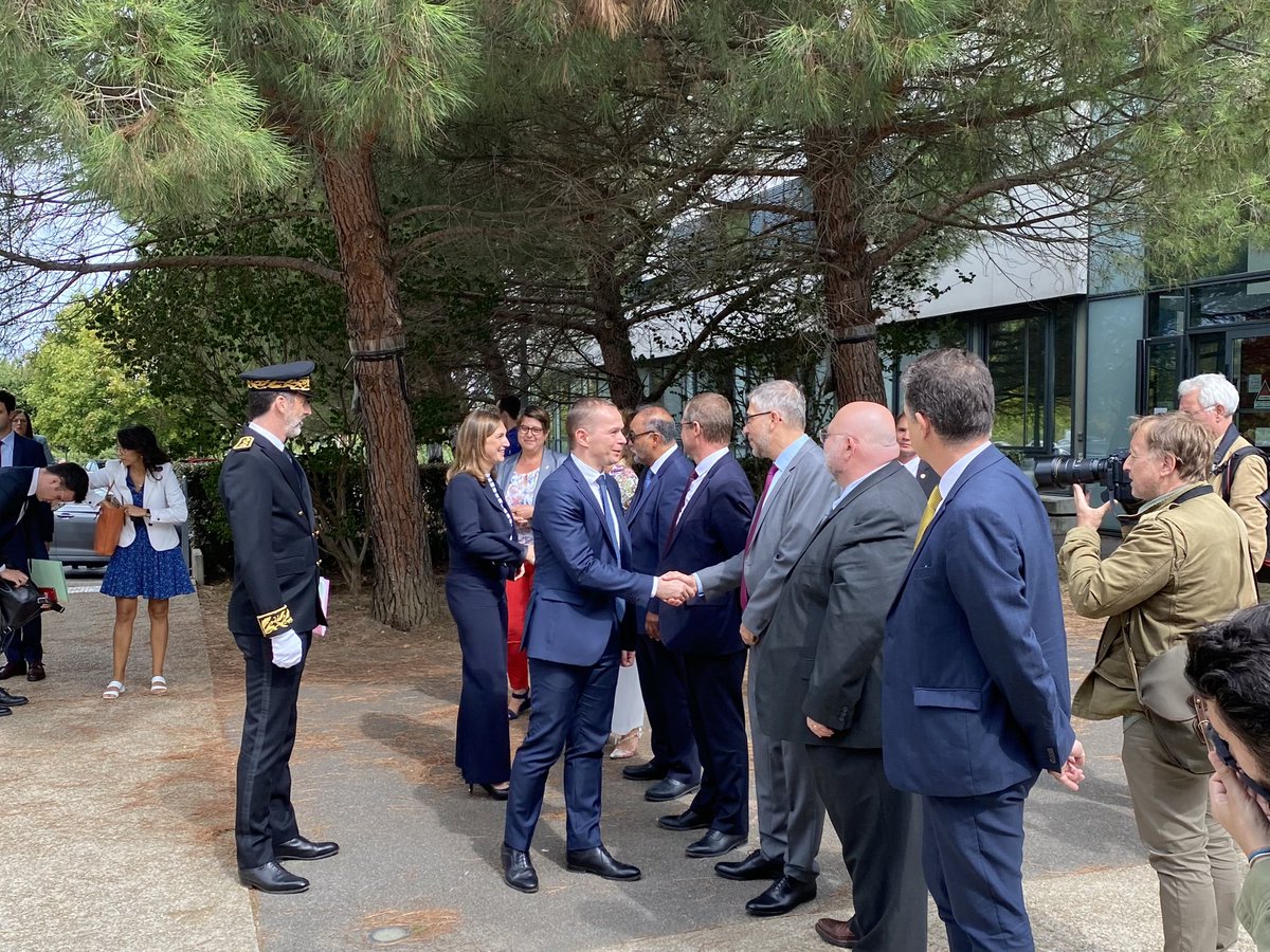 Carole Grandjean on Twitter: "Je souhaite une excellente rentrée à tous les apprentis et pré ...