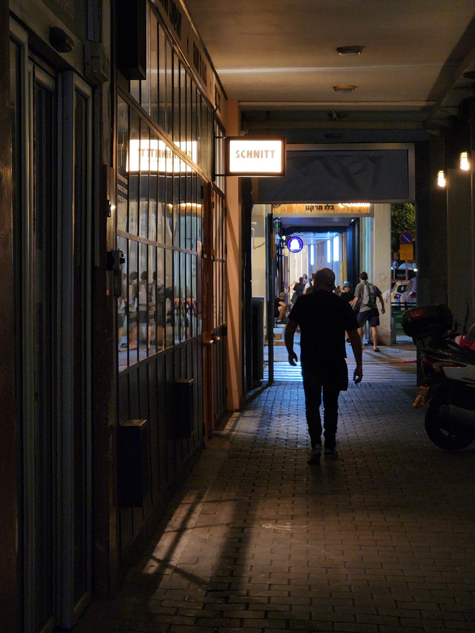 Ido Frizler on Twitter: "בודק את השמועה שאם אתה עומד פה מספיק זמן עם הטוויטר פתוח, נוספים לך ...