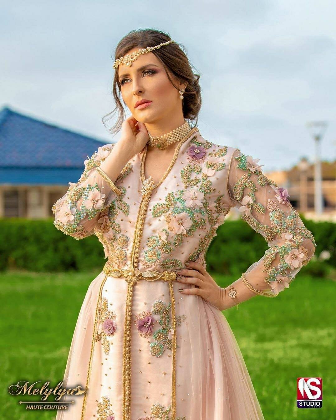 Nassira Belloula نصيرة بلولة صحفية وكاتبة On Twitter Notre Belle
