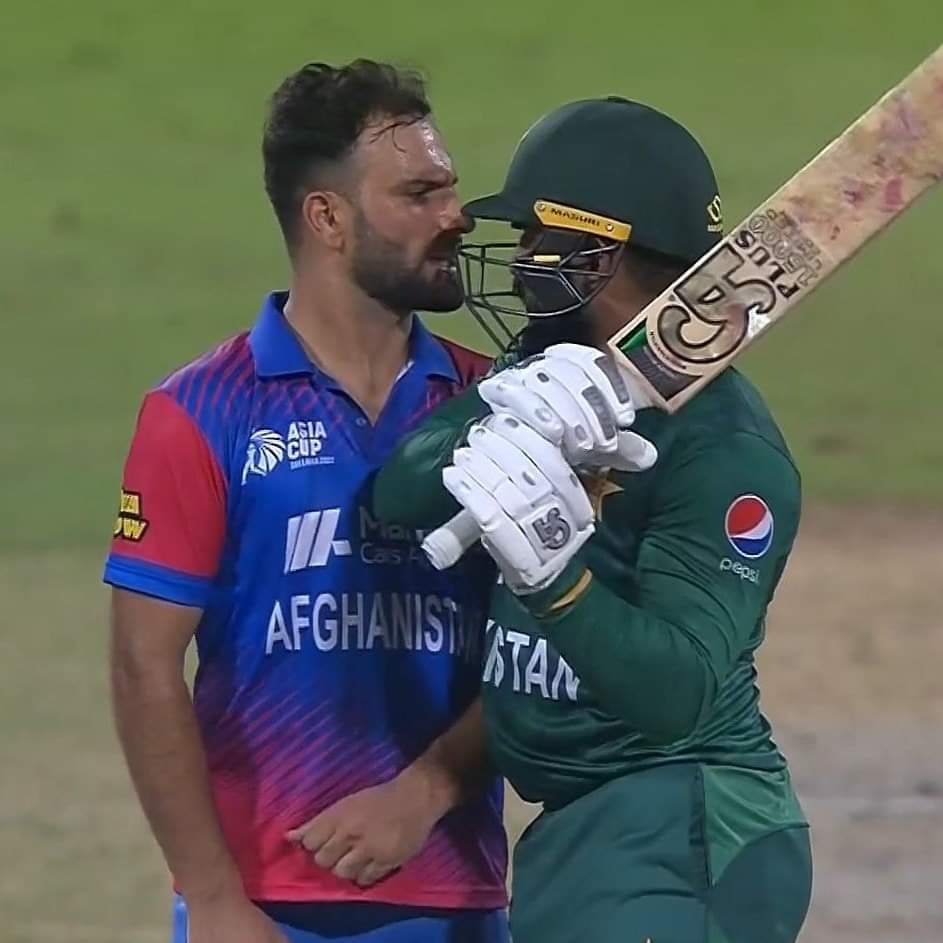 Javaeria Gill on Twitter: "How it started and how it ended This short story has all my love 😍 # ...