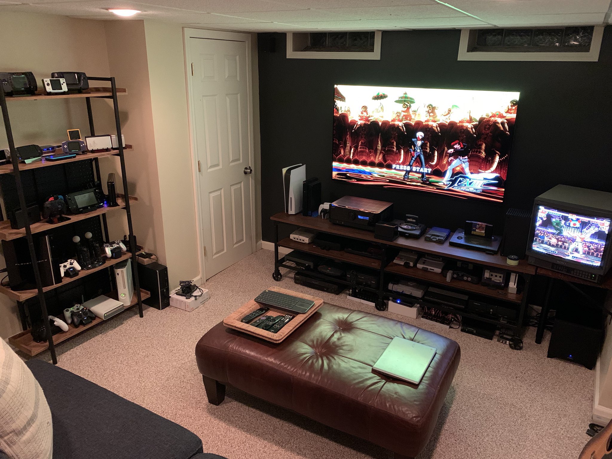 8-bit Esquire on Twitter: "@MisterAddons PLUG THEM ALL IN https://t.co/0YVJMHAkVo" / Twitter