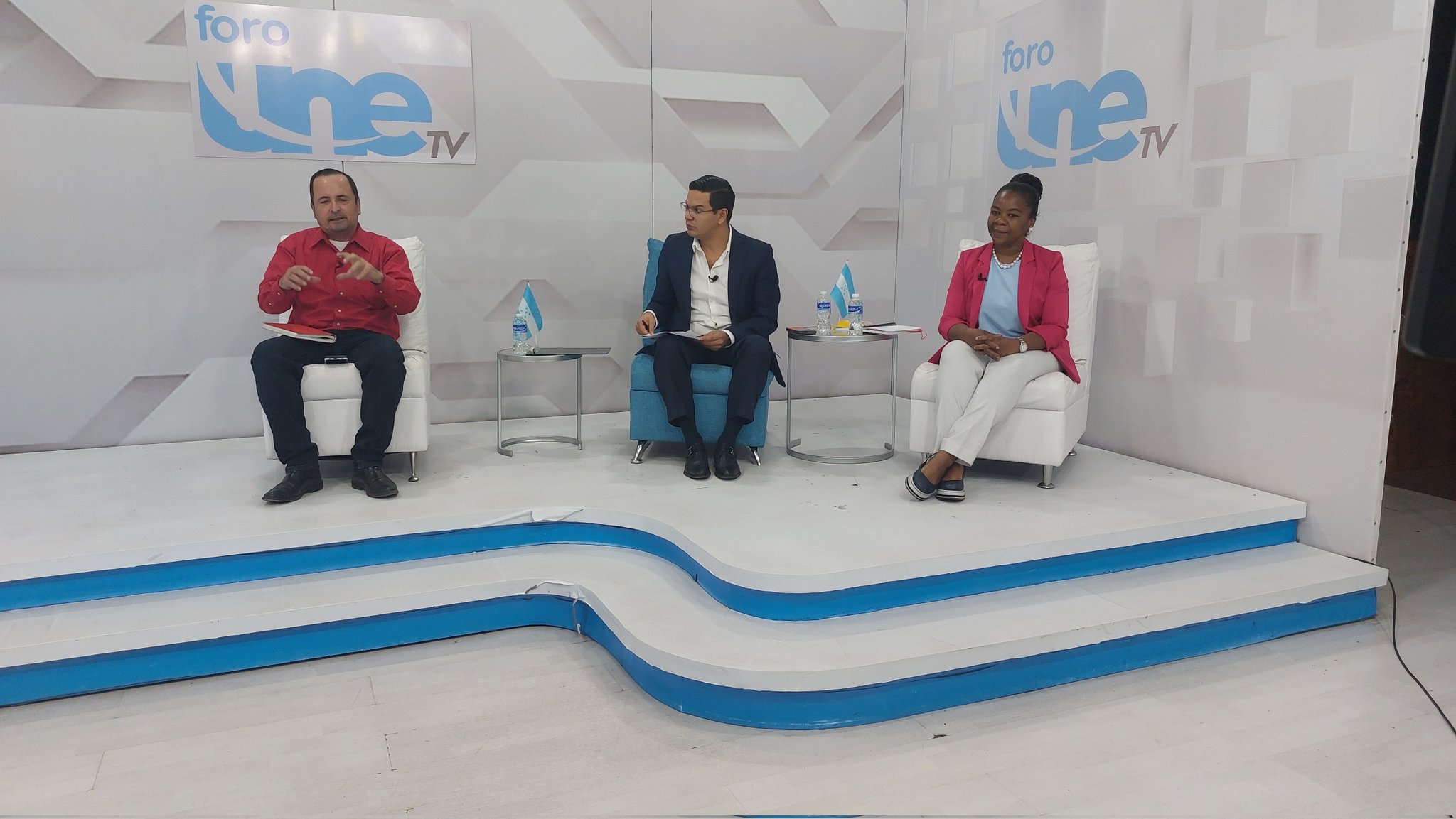 Une Tv On Twitter 🗣tema Del Día Polarización Entre Libre Y Partido