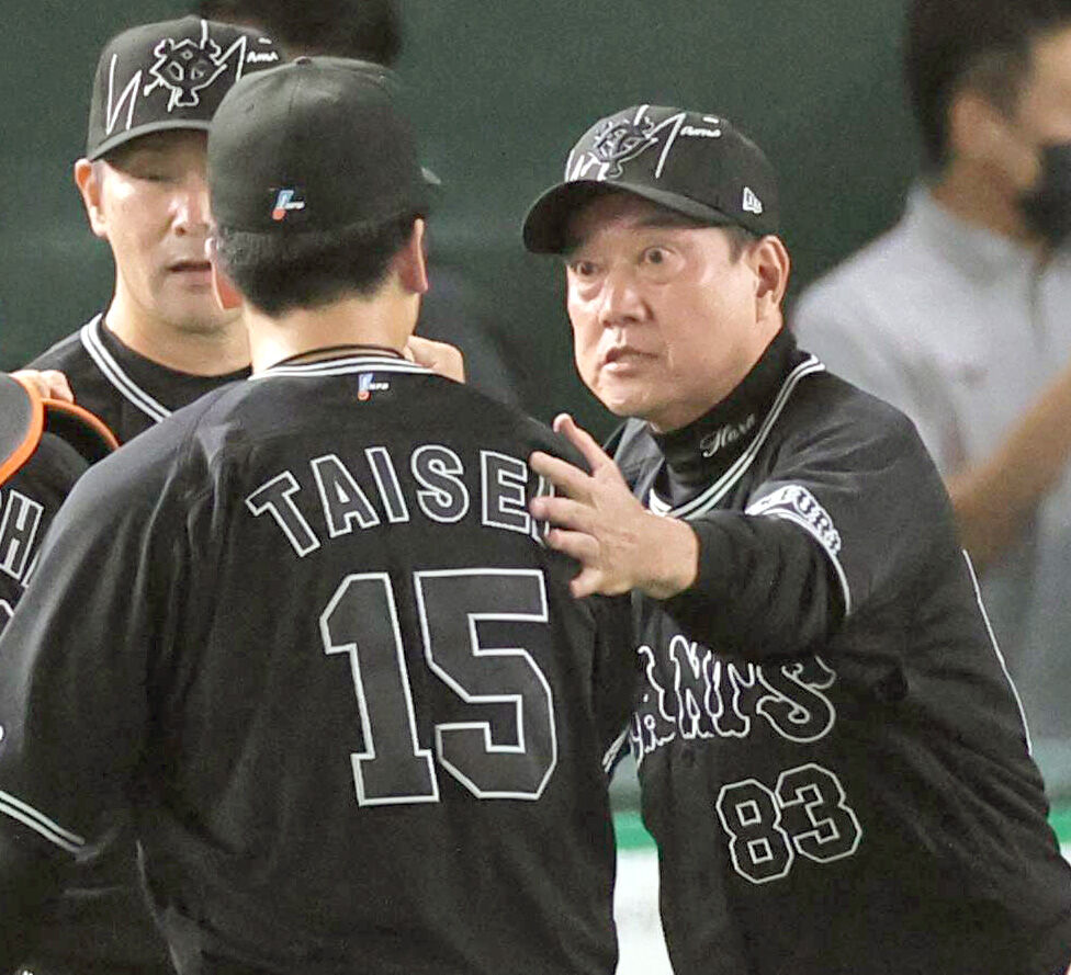 スポーツ報知 巨人取材班 on Twitter: "原監督、引退表明の福留孝介に「見事な野球人生だった」09年WBCで世界一 https://hochi.news/articles ...