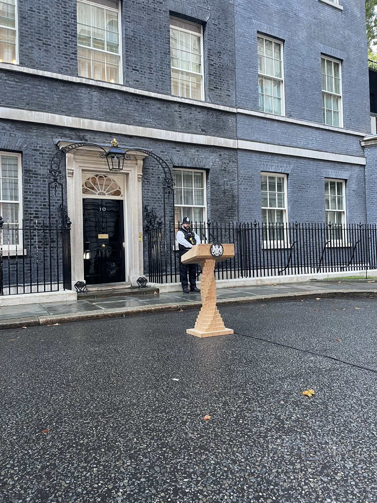 Beth Rigby On Twitter We Re At Downing Street Where The Pm Is About