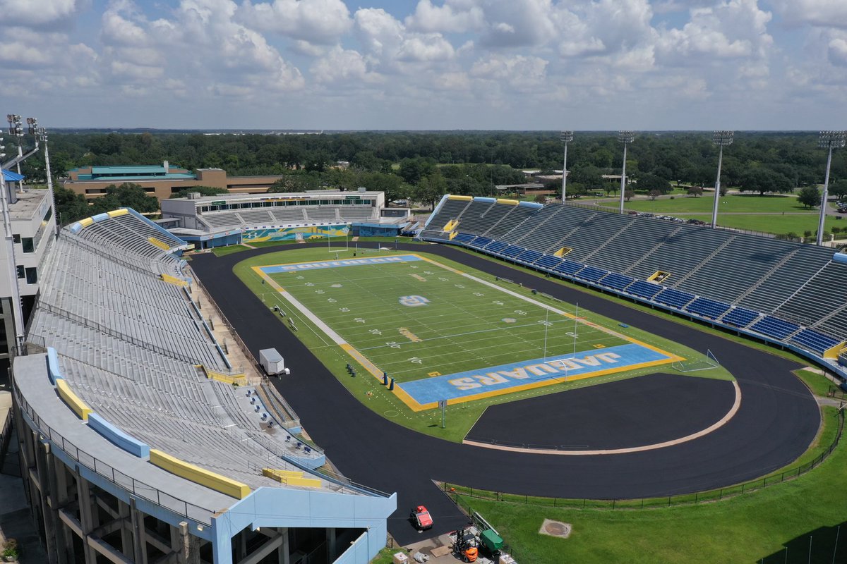 Synthetic Field Turf Installation Company & Sports Surfacing Dealers