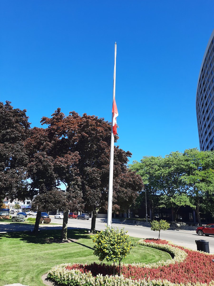 Mayor Mike Bradley on Twitter: "Flag at Sarnia City Hall has been lowered to Half Mast in honour ...