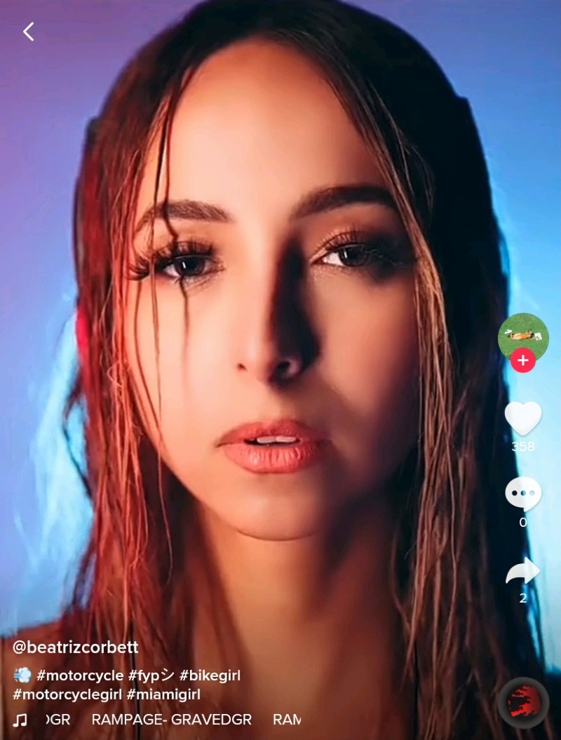 Beatriz Corbett TikTok: @beatrizcorbett Arsemeister @unleashdacheeks