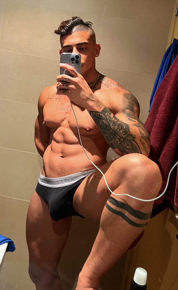 Ajota 213𝓚🥀 BCN🇪🇸 on Twitter: "Instagram: http://instagram.com/ajotasr/ Onlyfans: http ...