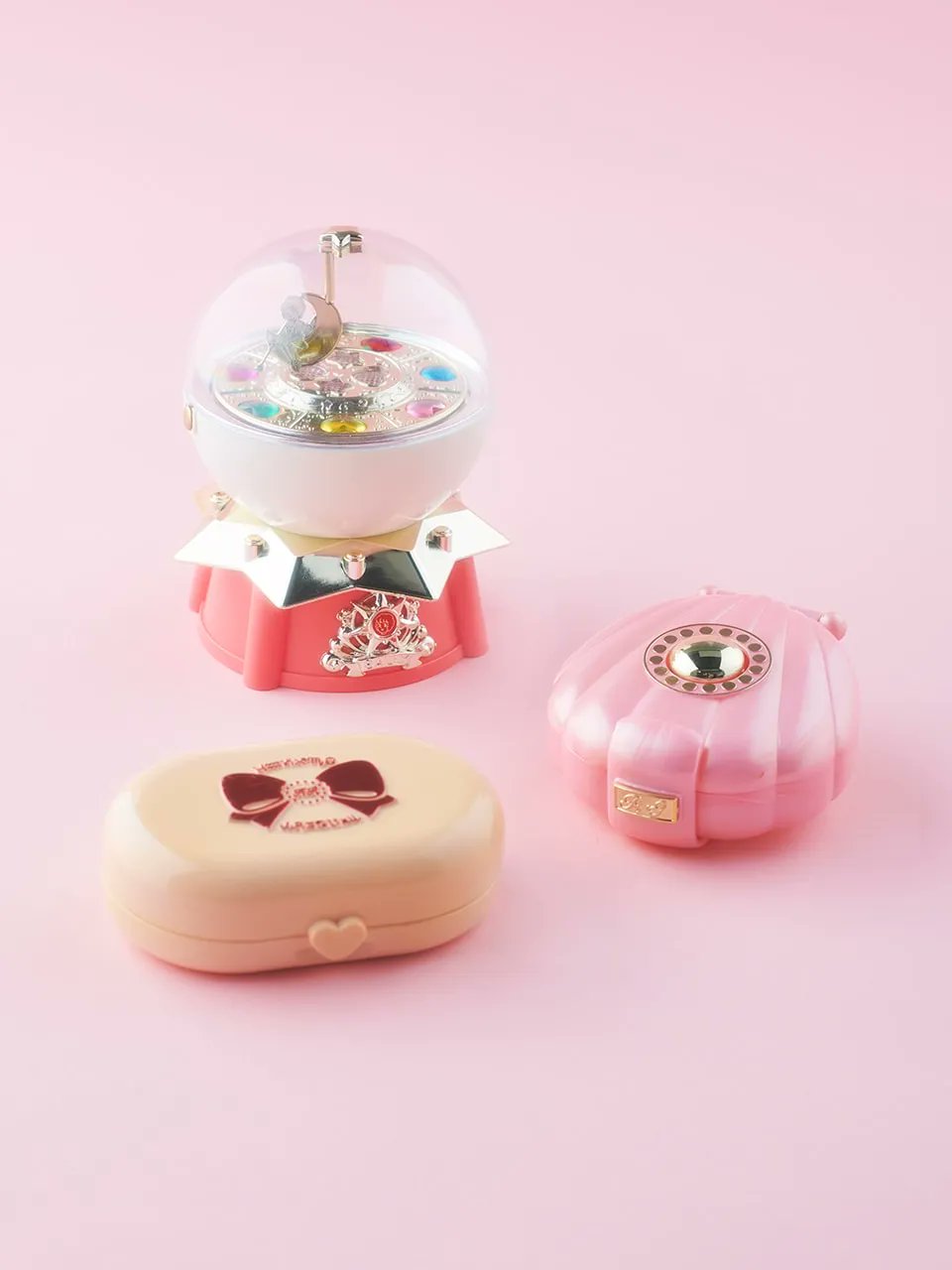 GINZA on Twitter: "【人気記事🌟】『セーラームーン』や『魔法使いサリー』など魔女っこアニメの”変身グッズ”が大集合。いつだって心がときめく80〜90’s編 https://t ...