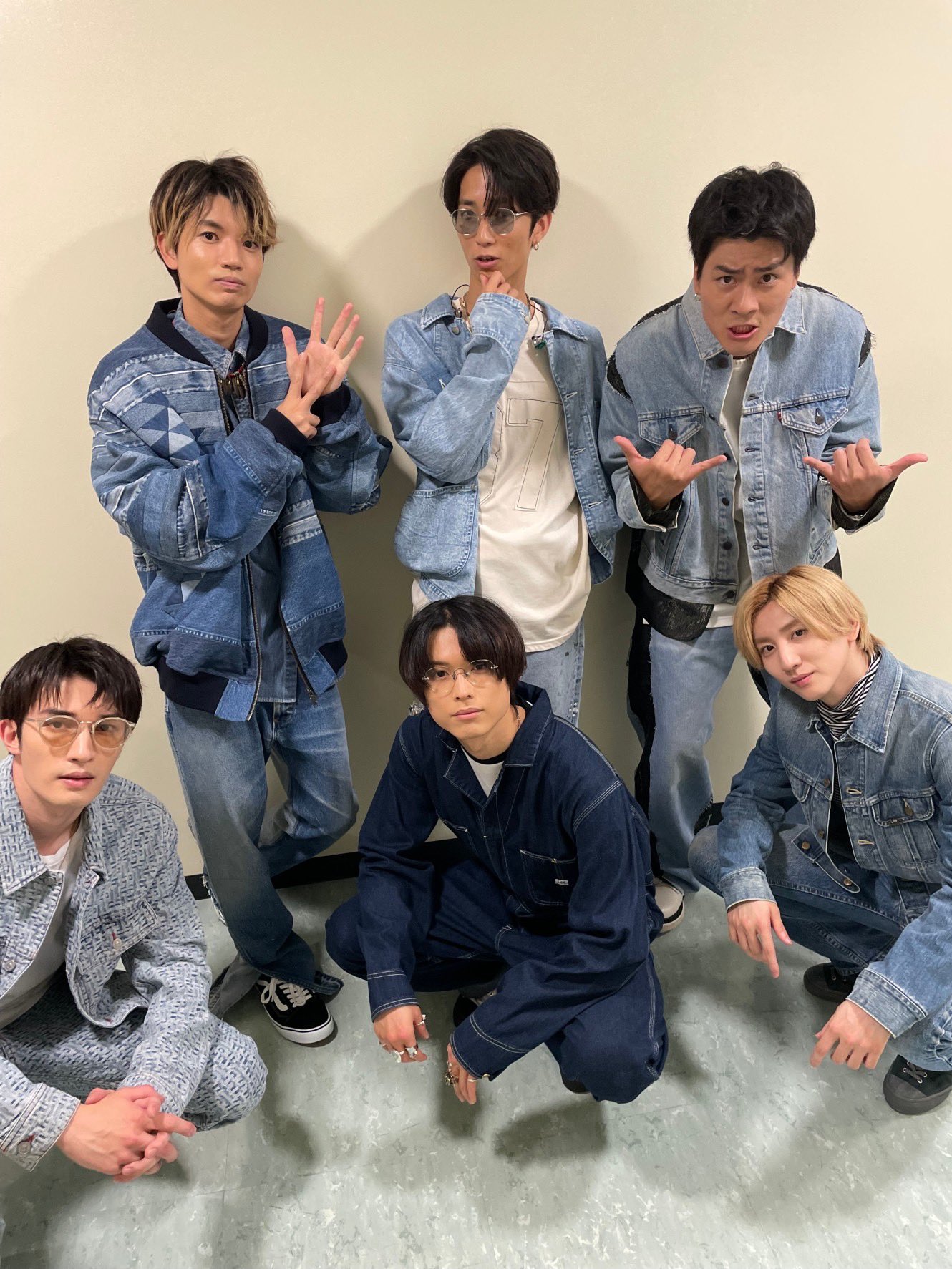 SixTONES / ソニーミュージック on Twitter: "NHKBSプレミアム「ザ少年倶楽部」 「Gum Tape」披露しました😌🎤 ご覧いただきありがとうございました！ ︎ ...