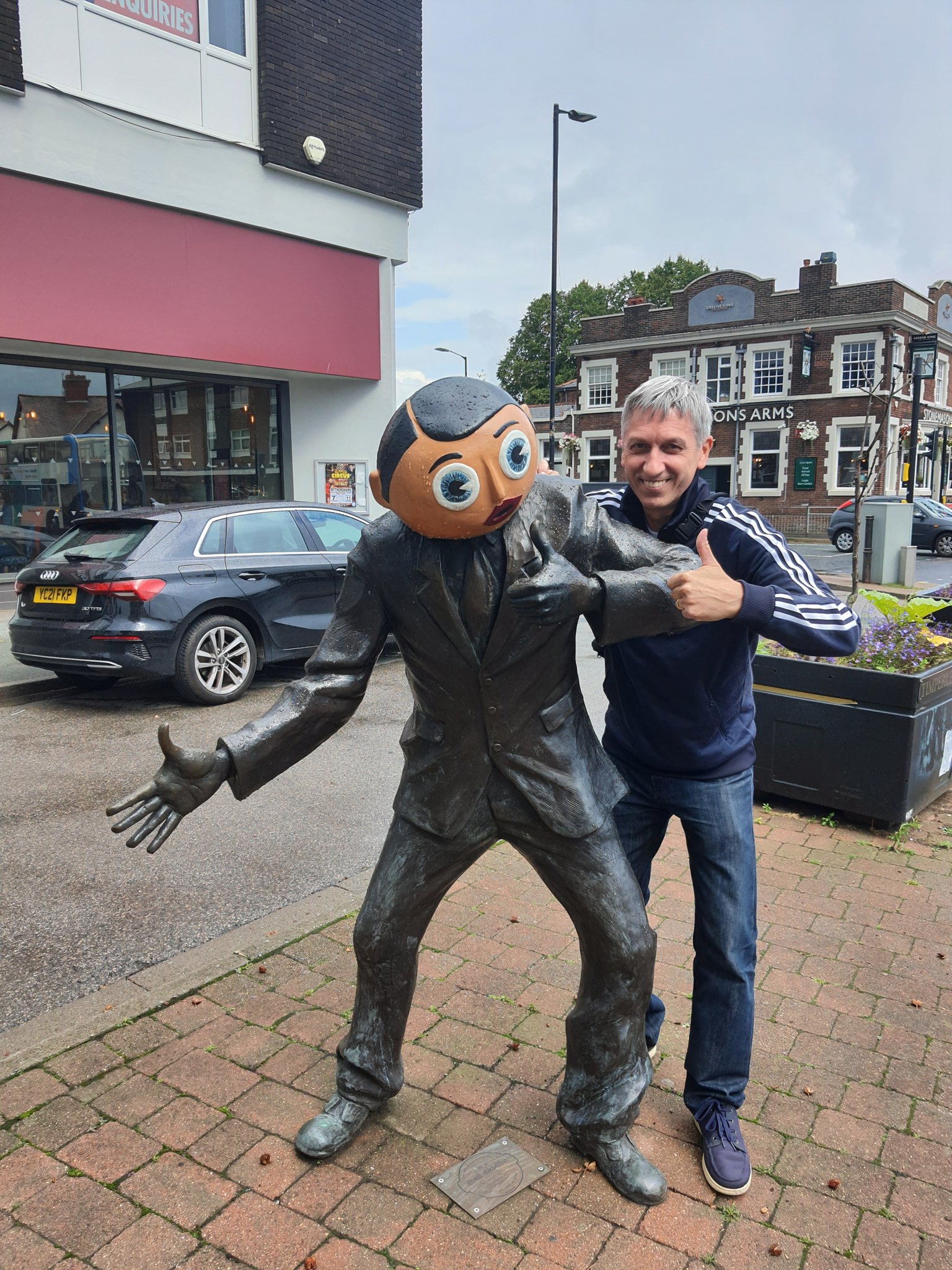 Frank Sidebottom Statue