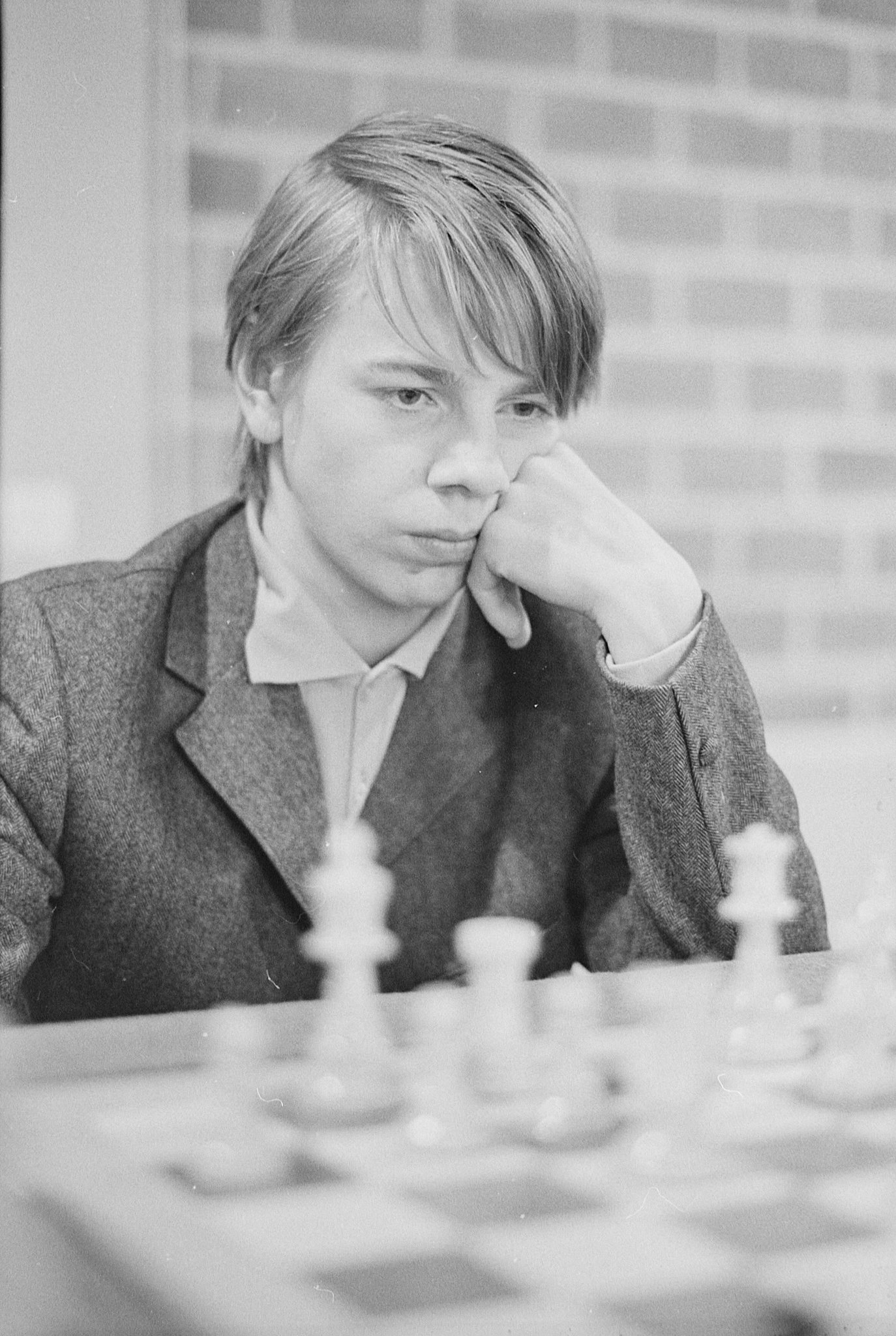 Douglas Griffin on Twitter: "Participants in the Hoogovens tournament at Wijk aan Zee, January ...