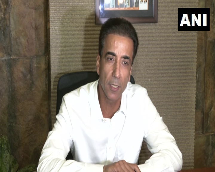 #Delhi | A cyber fraud gang where people were duped by the accused via ...