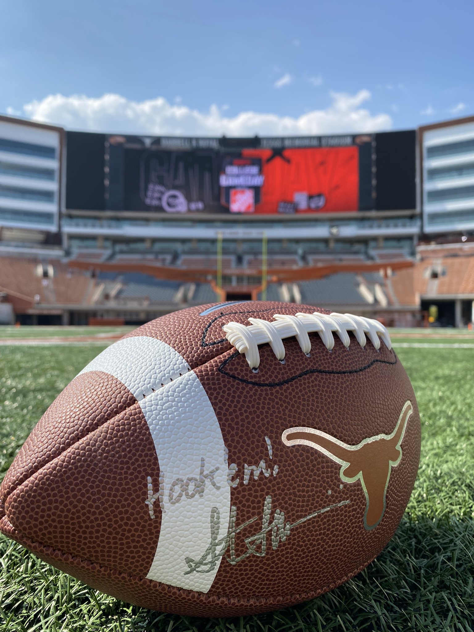 Texas Longhorn Football Clipart