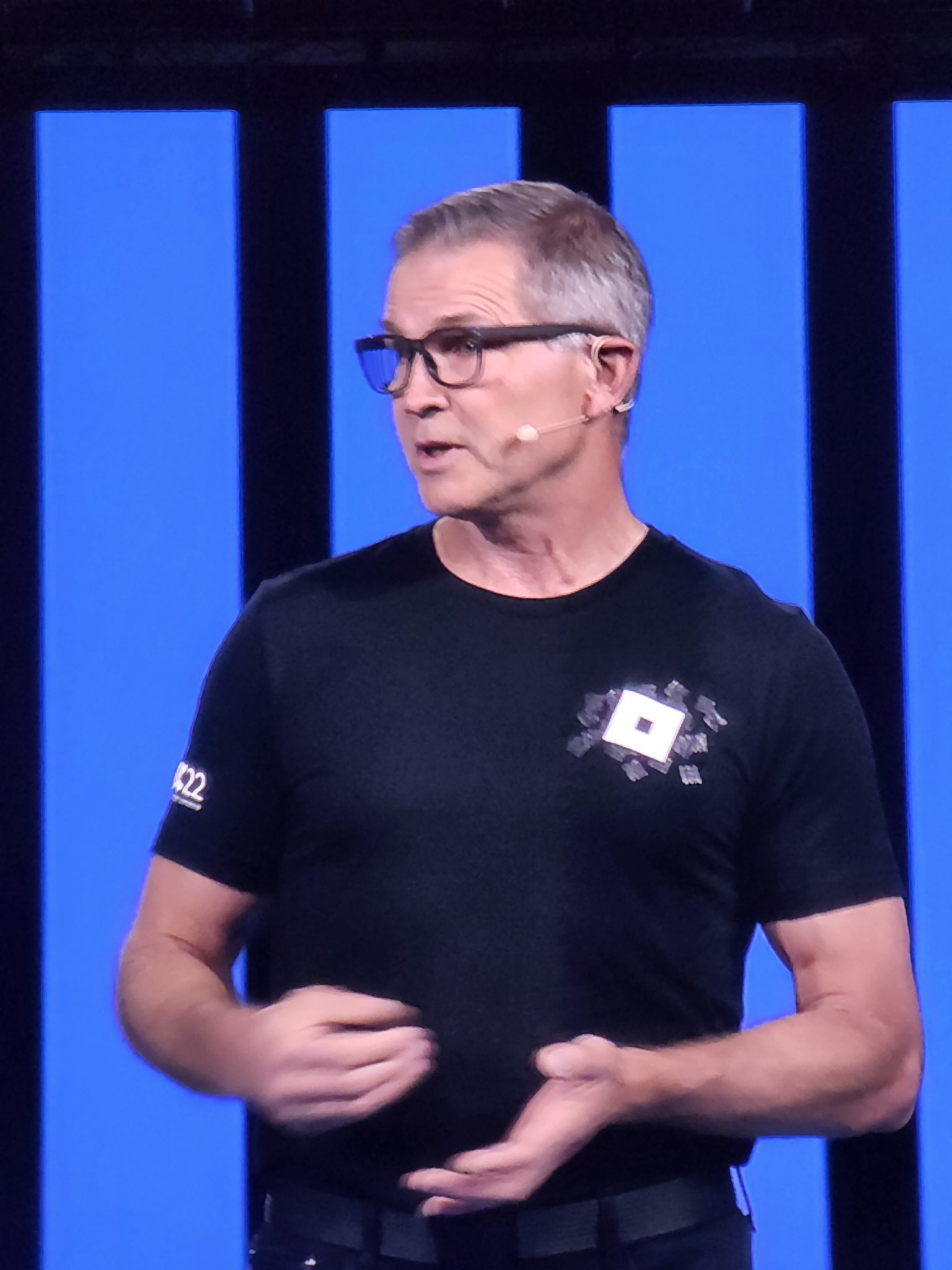 ScriptOn on Twitter: "god damn dave looking buff as hell this year 💪💪😤 #RDC2022 https://t.co ...