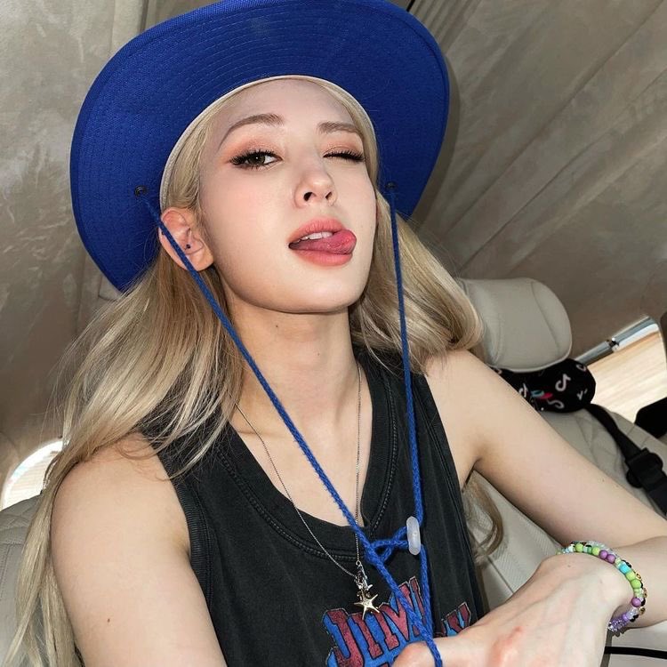 NiziMixx_xxiWiziN | NMIXX ENTWURF ERA on Twitter: "NiziU Nina NMIXX Lily 🤝 Vocal prodigies from ...