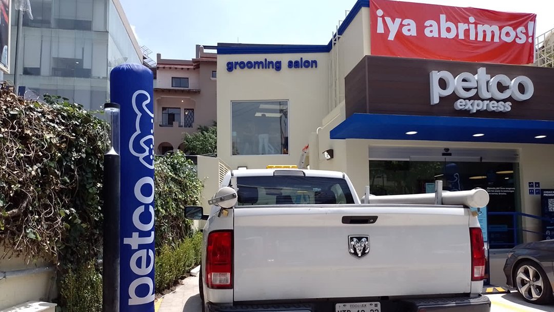 petcomexico on Twitter: "¡El día llegó! 🤩 Hoy es la #apertura de Petco Lomas de #Chapultepec ...