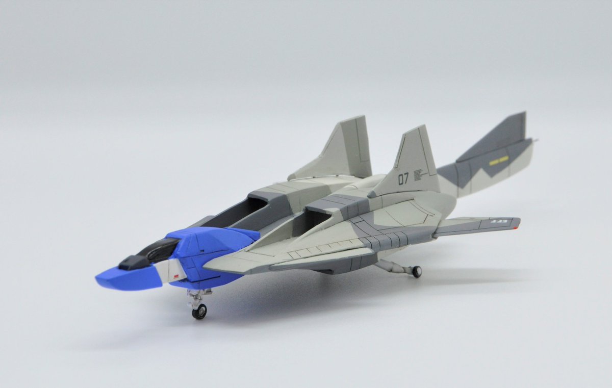 家人@ワイバーン完成！ on Twitter: "【フルスクラッチ】 FF-08WR ワイバーン 完成しました！大体1/100です 機首はMGカトキガンダムのコアファイターから流用、着陸脚はF ...