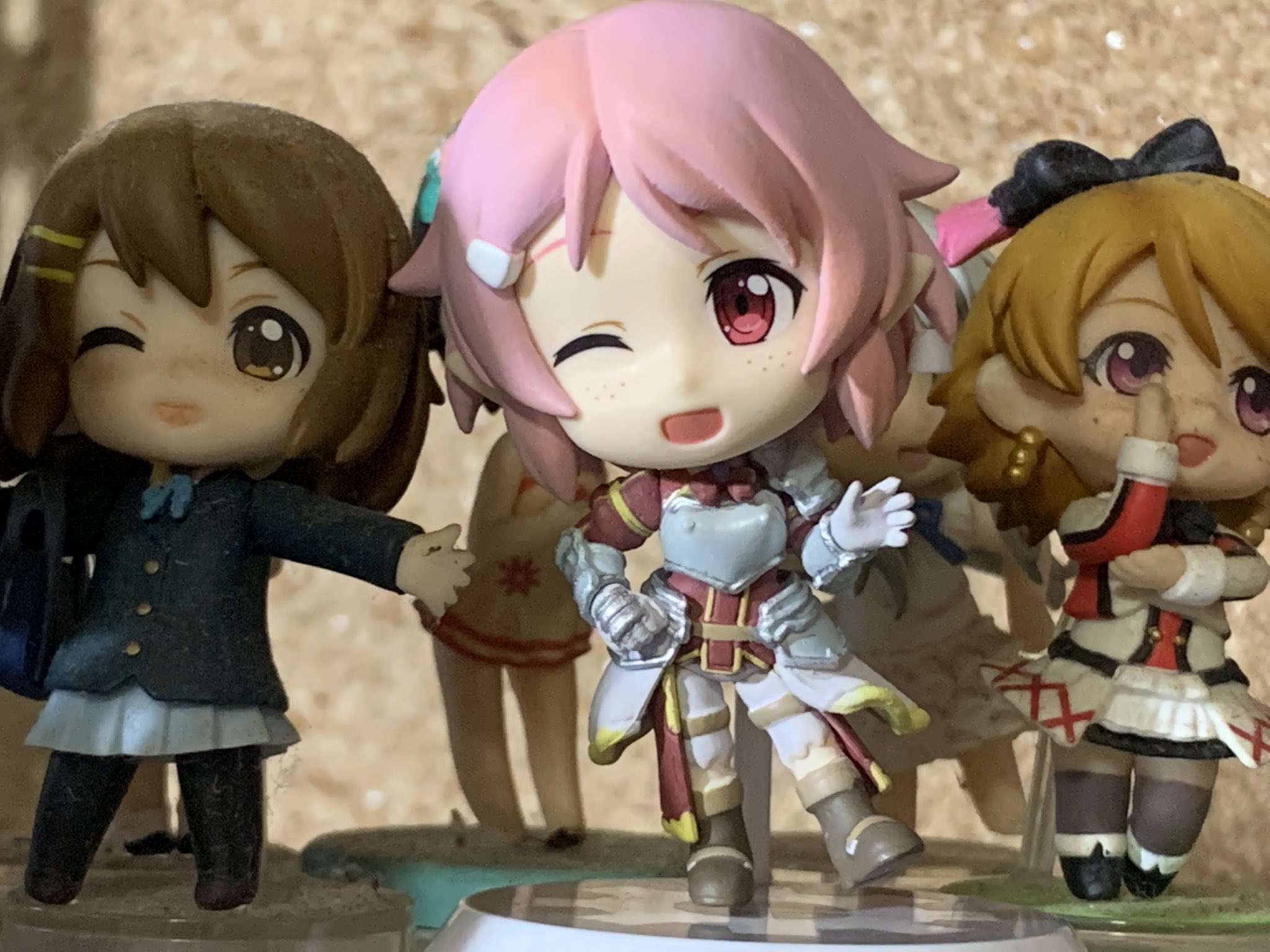 Hiro.i on Twitter: "ちびきゅんキャラって、足の方は何も支えがなかったっけ？頭だけしか https://t.co/RVoQ7IGfsU" / Twitter