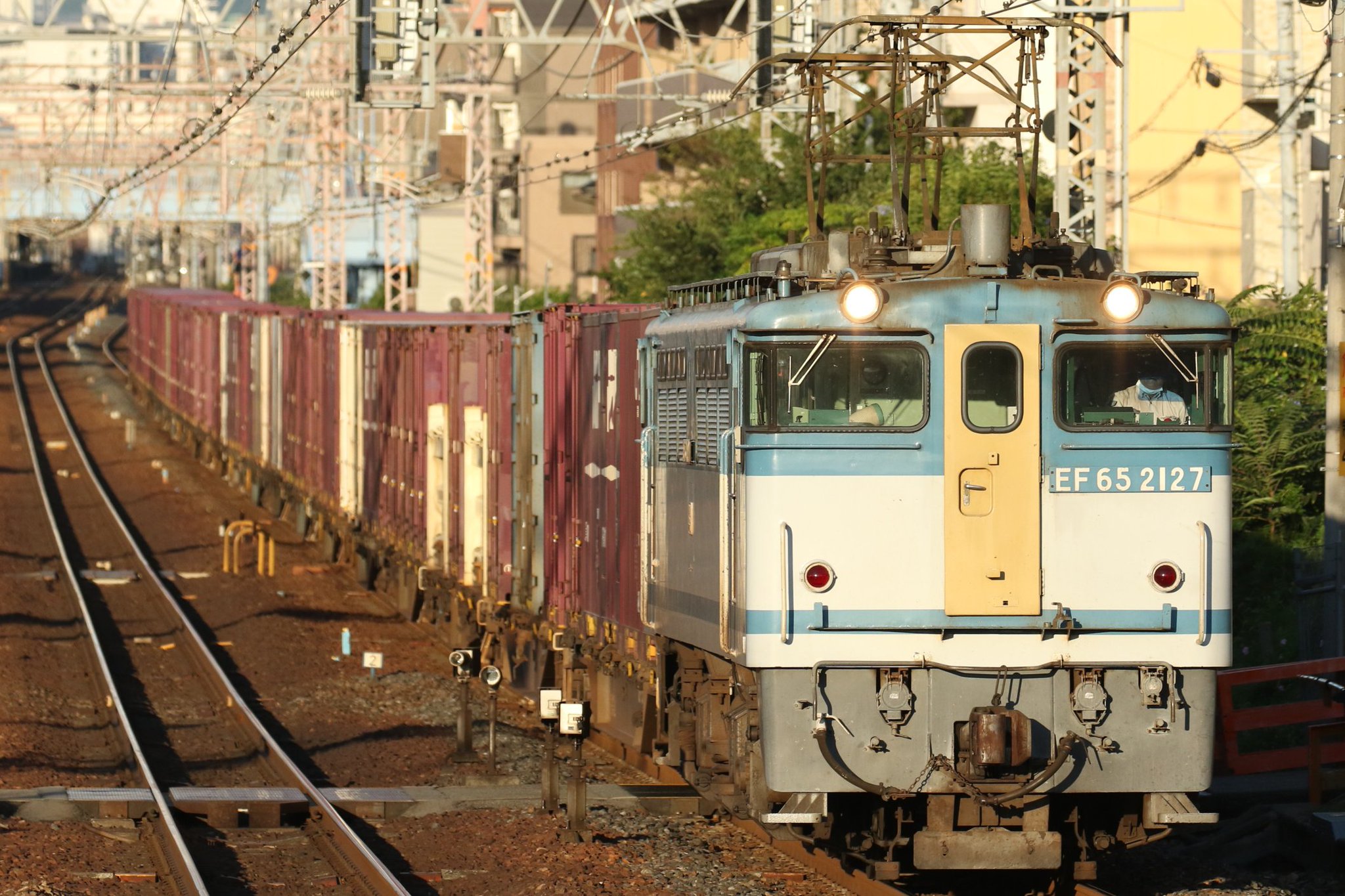 新神戸ライン on Twitter: "74レ EF65 2127、カラシ。 https://t.co/IXngWrDvrb" / Twitter