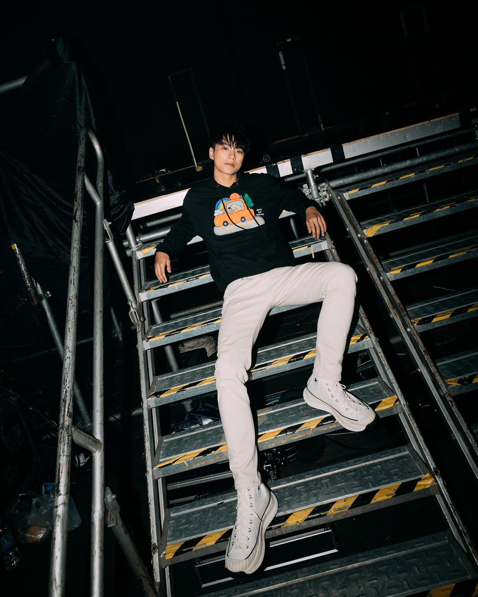 My J 🤍 on Twitter: "RT @plz_more_giman: 진짜 너무ㅠㅠㅠㅠ잘생겼어ㅠㅠㅠㅠ #ohmpawat"