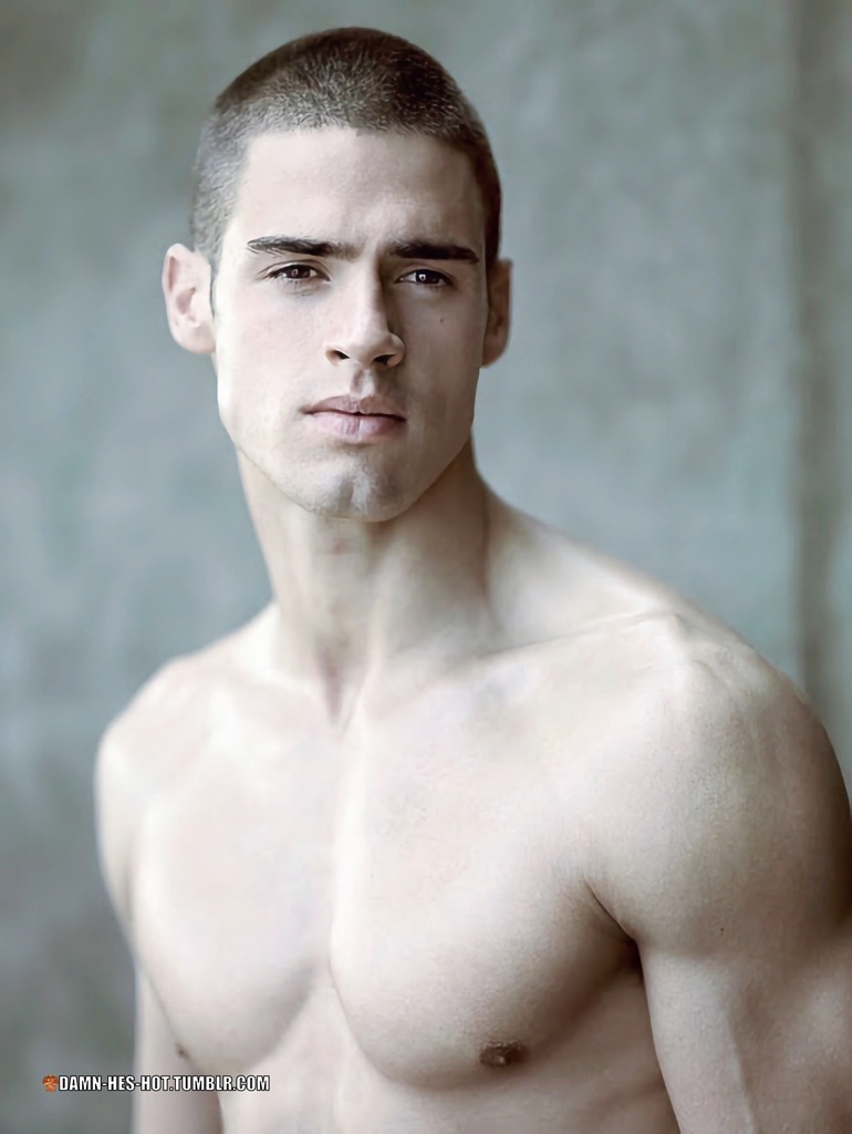 Damn Hes Hot On Twitter Damn Hes Hot Follow For Daily Pics Of Hot