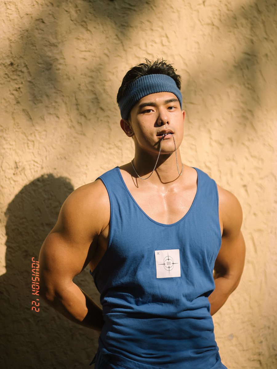 Muscle Guy on Twitter: "RT @JQ__vision: Happy mid-autumn festival 💙🌕"