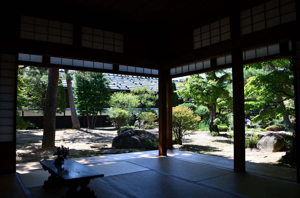 背景資料写真家かさこ＠無料画像毎日投稿 on Twitter: "RT @cyocorune: 今日はこちらの写真をお借りしました 消失点は3、描画1h10m #タイムラプス ：https ...